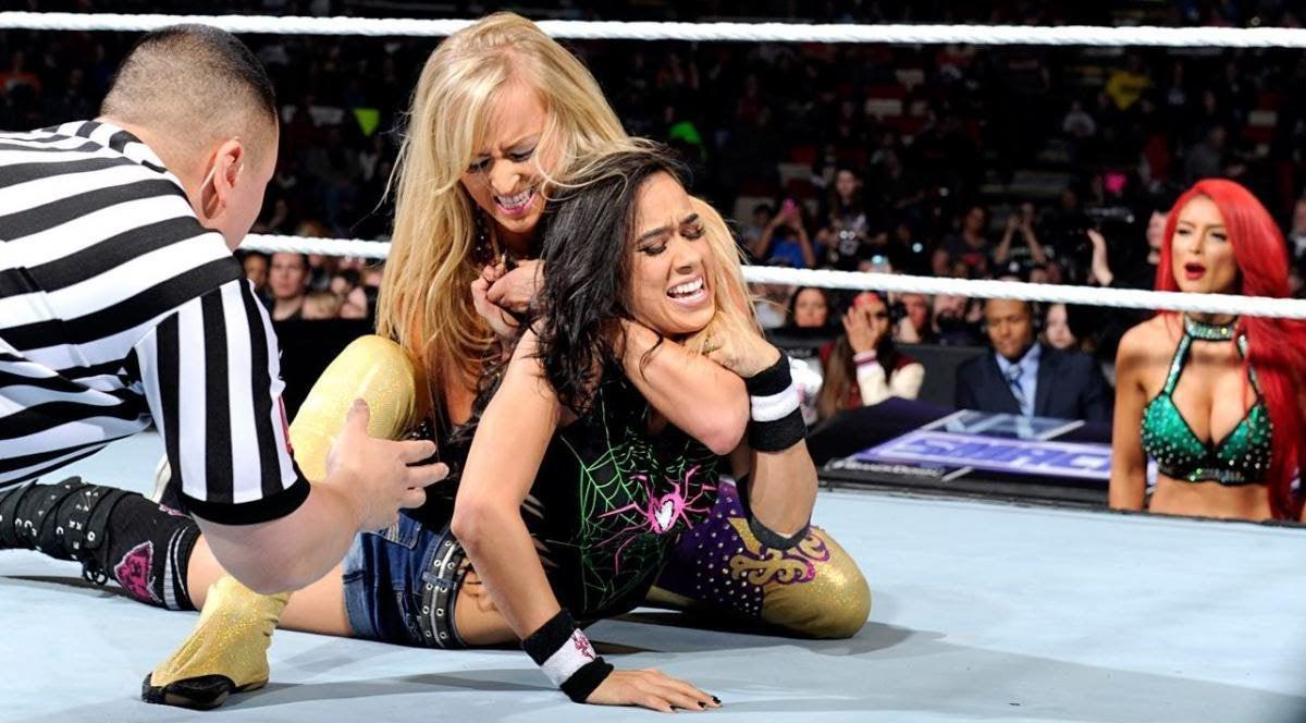 Summer Rae choking AJ | Scrolller