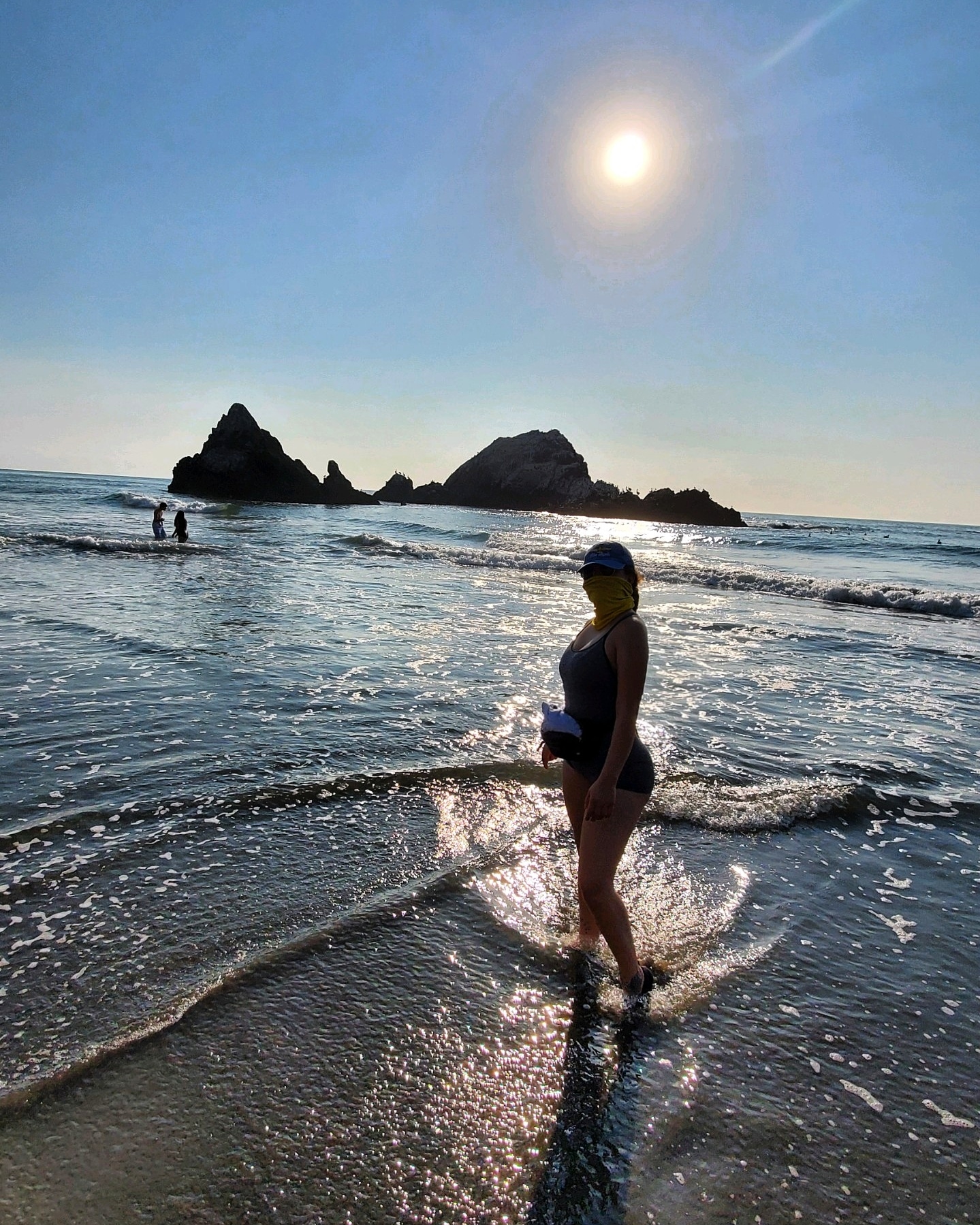 Sun for my buns | Scrolller