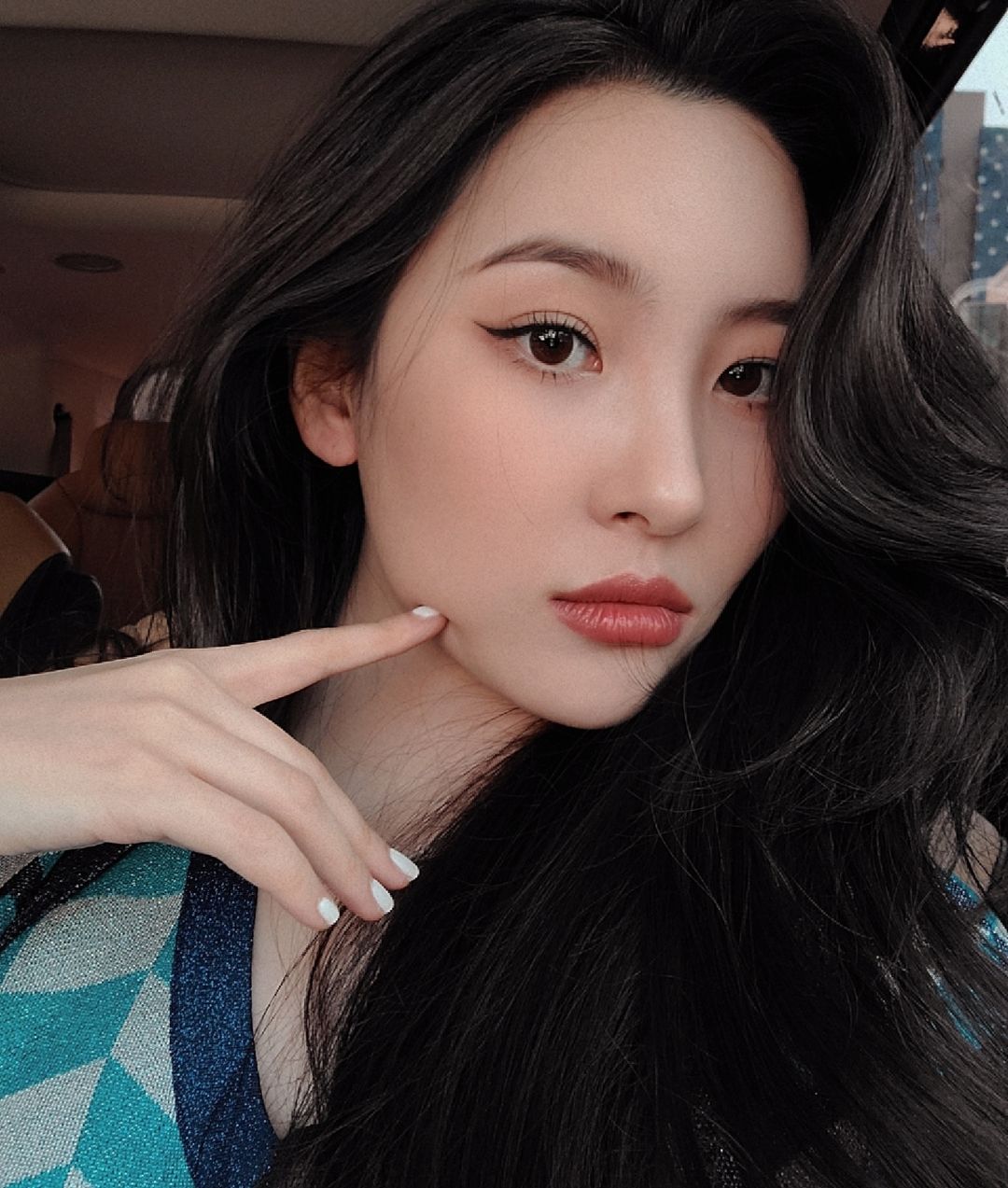 Sunmi | Scrolller