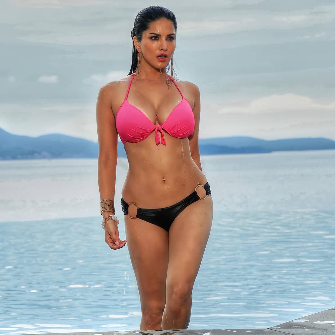 Sunny Leone | Scrolller