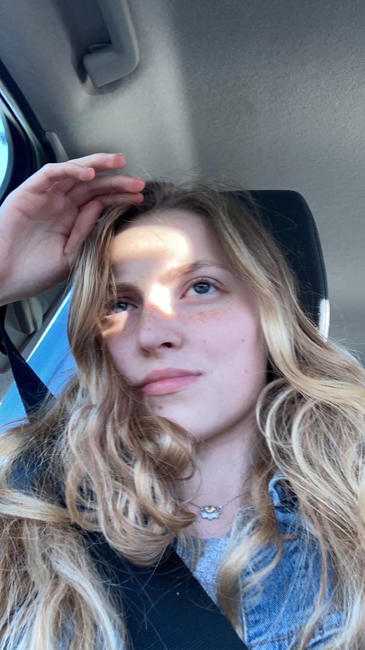 Sunny [over18] | Scrolller