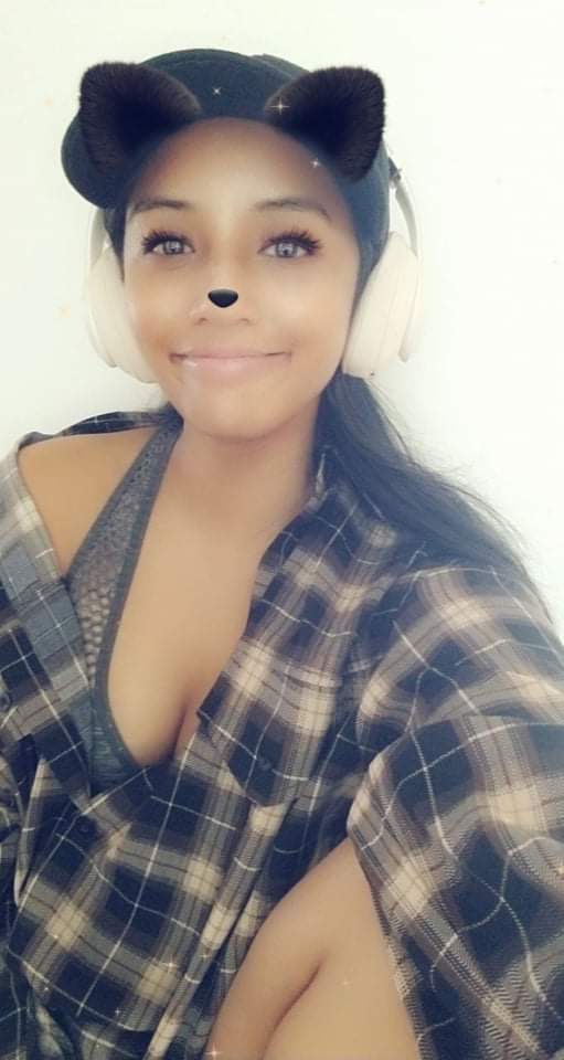 Super bright out today. | Scrolller