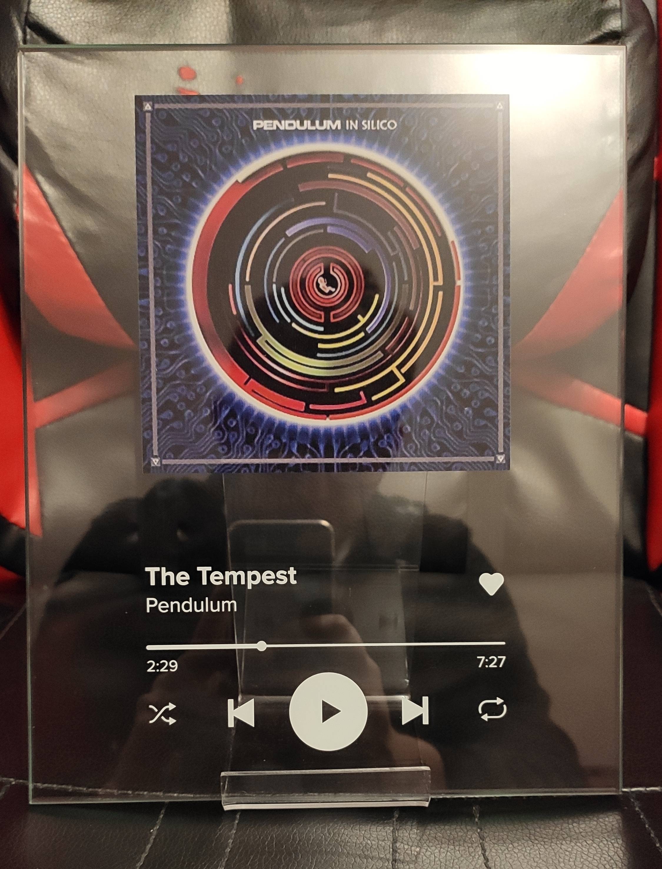 Super cool Christmas gift from my GF. With the best Pendulum song. | Scrolller