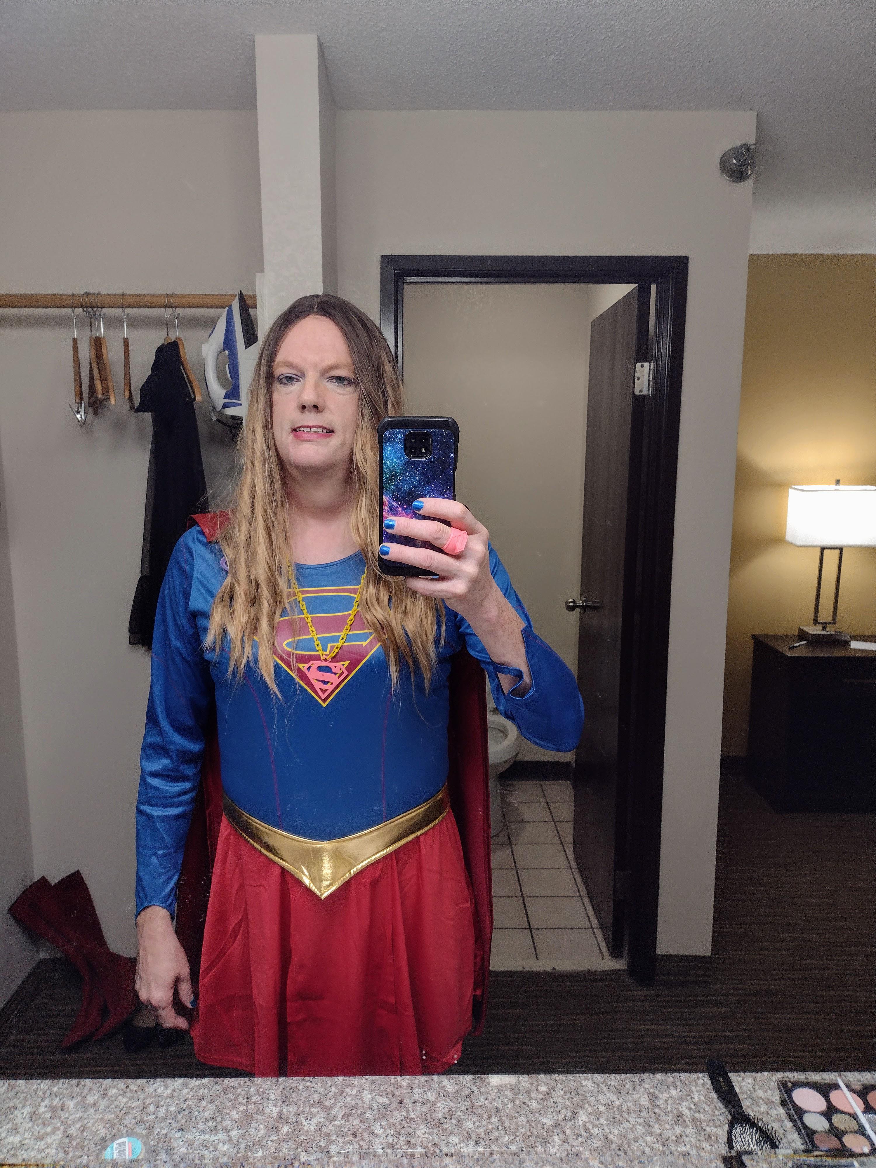 Supergirl | Scrolller