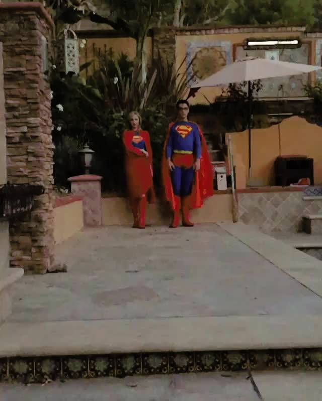 Superhero [gif] | Scrolller