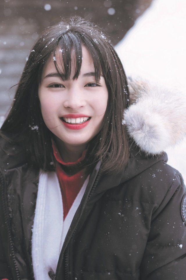 Suzu Hirose | Scrolller
