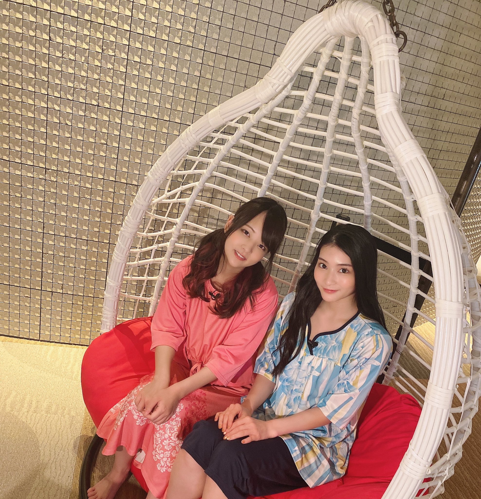 Suzu Honjo | Scrolller