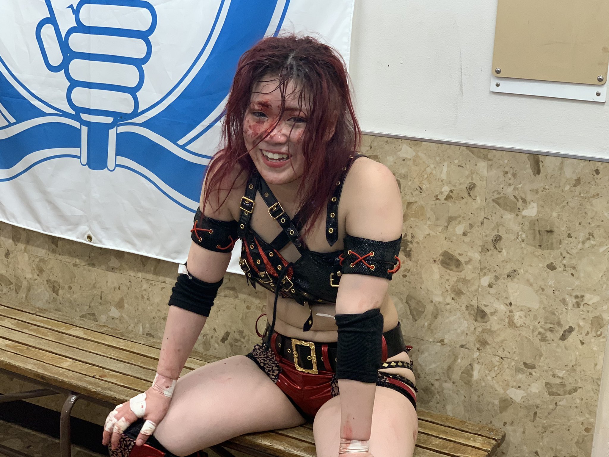 Suzu Suzuki | Scrolller