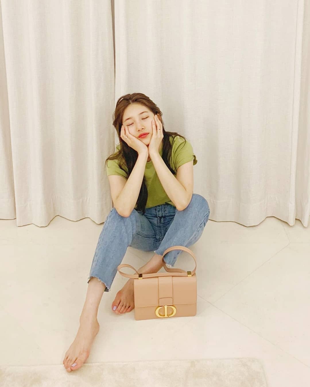 Suzy Bae | Scrolller