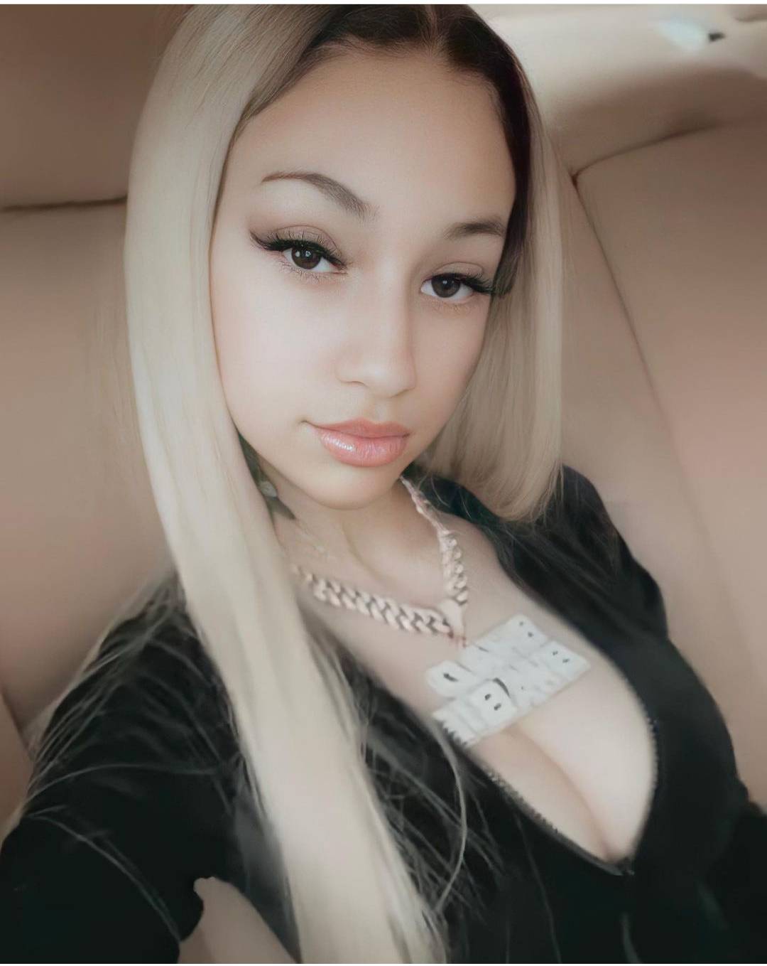 Swallowing a thick load to this BBC throat toy. | Scrolller