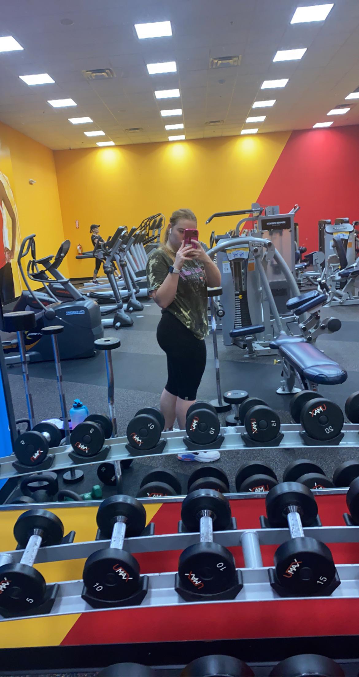 Sweating out the night of funnn | Scrolller