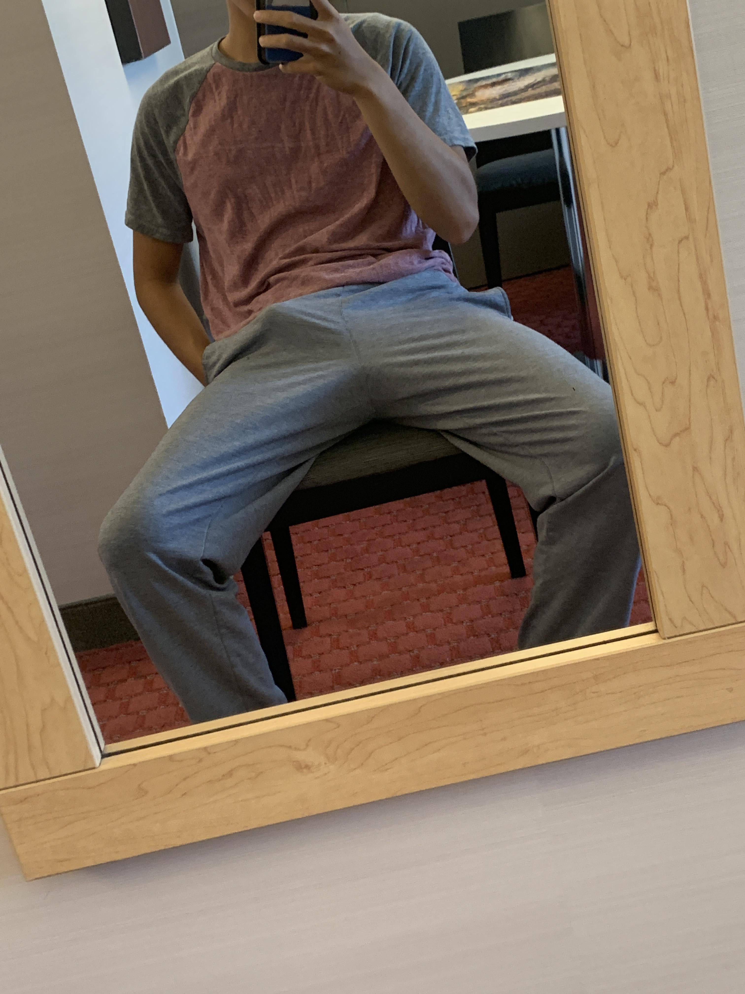 Sweatpants with the AC today | Scrolller