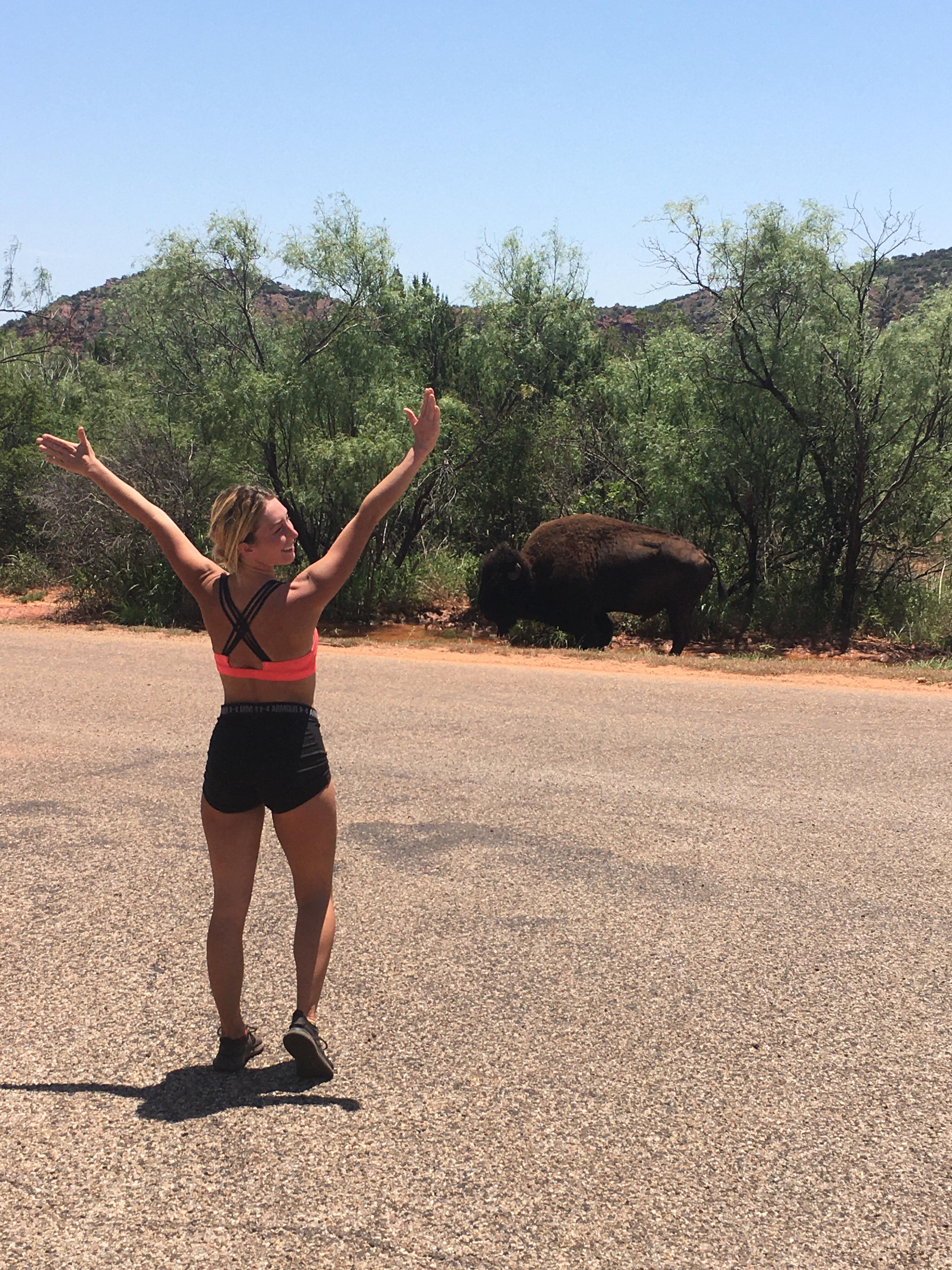 Sweaty booty after 10 mile canyon hike in 110+ degree heat🍑 | Scrolller
