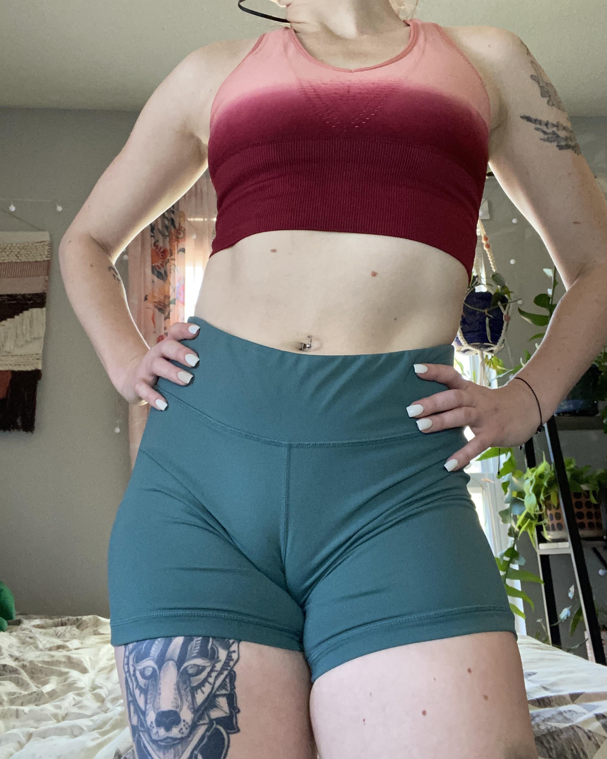 Sweaty cameltoe in my “ride up free” shorts 🙄🤪 | Scrolller