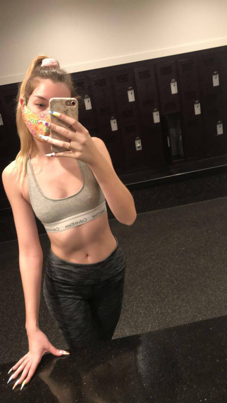 sweaty selfie🥵 | Scrolller