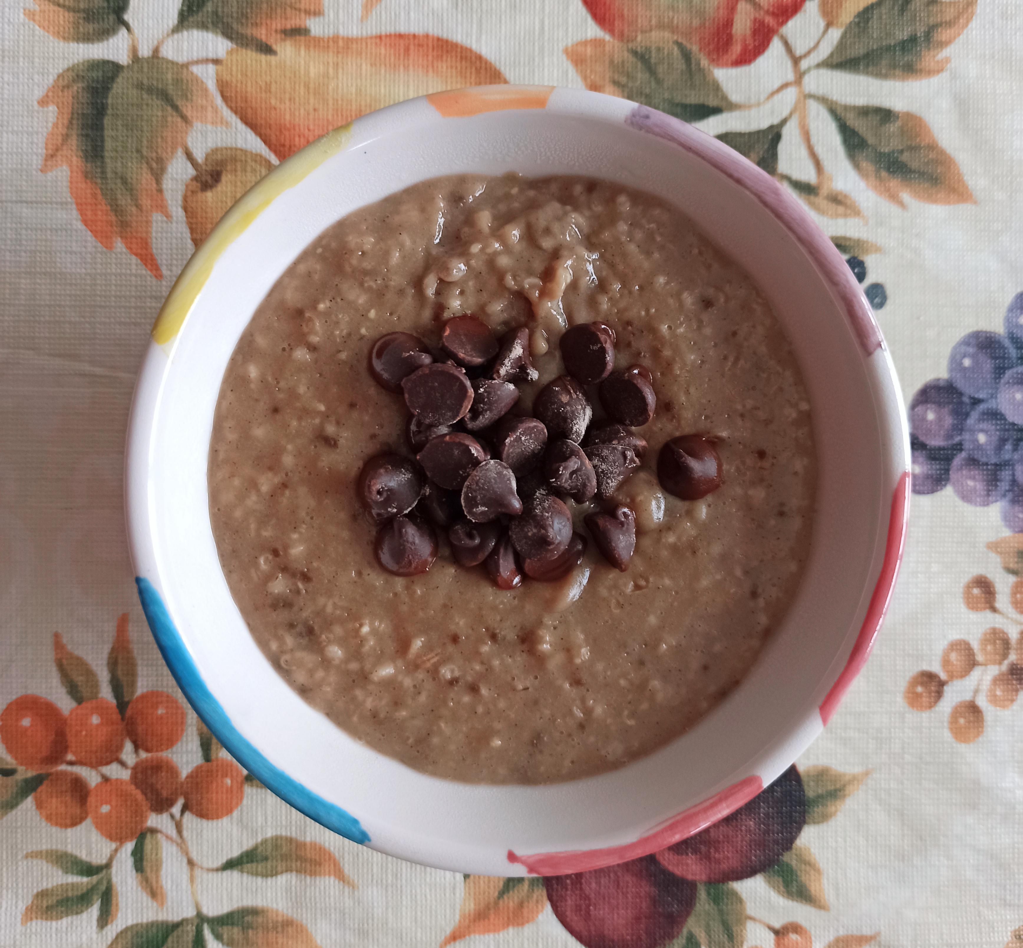 Sweet chocolate oatmeal | Scrolller