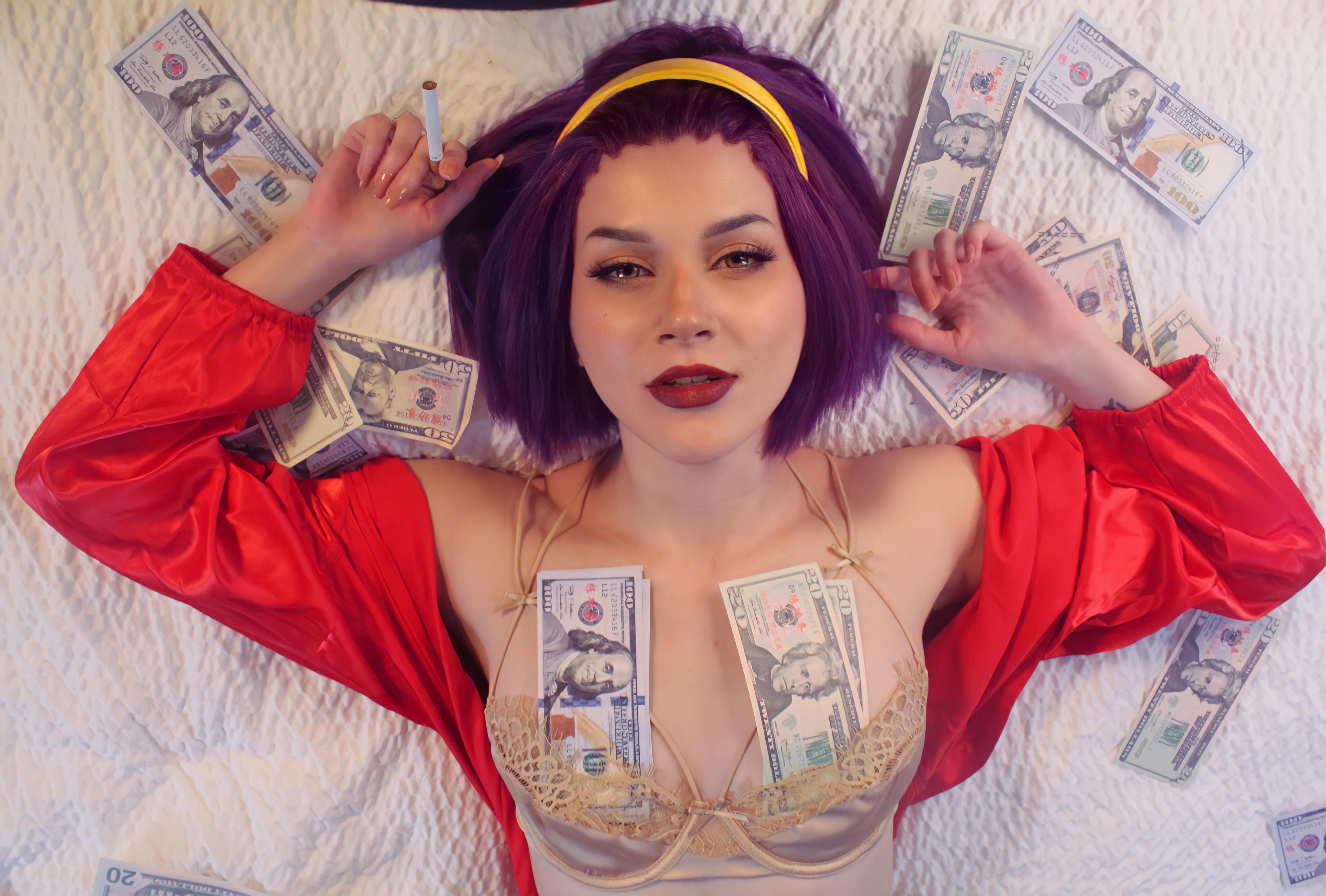 SweetHuniBuni as Faye Valentine | Scrolller