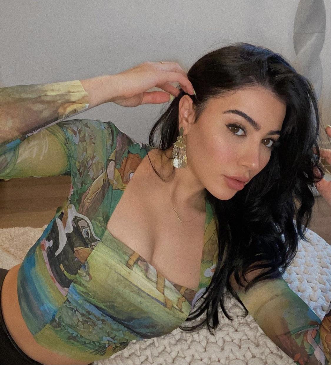 Syrian babe | Scrolller