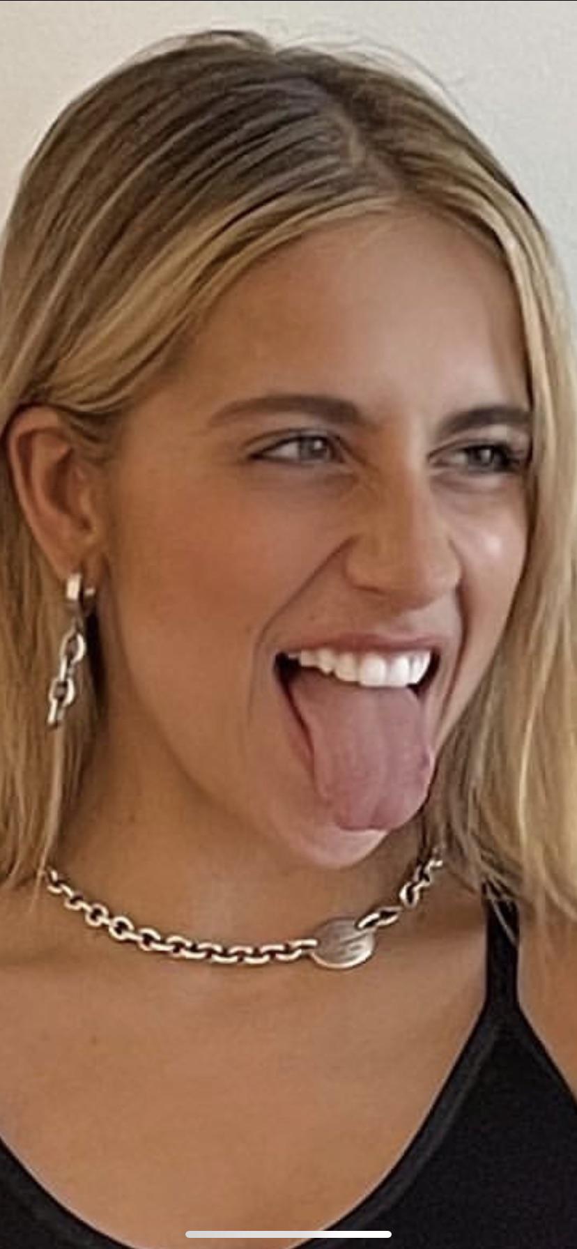 Tate McRae needs dick | Scrolller