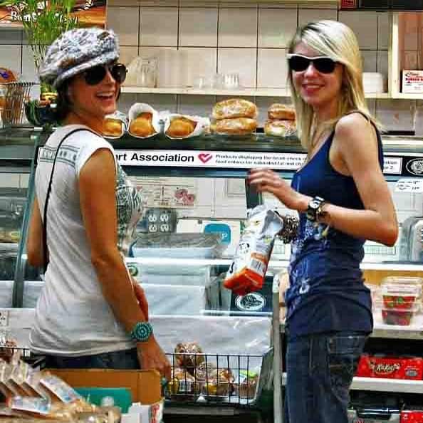 Taylor And Mum Scrolller
