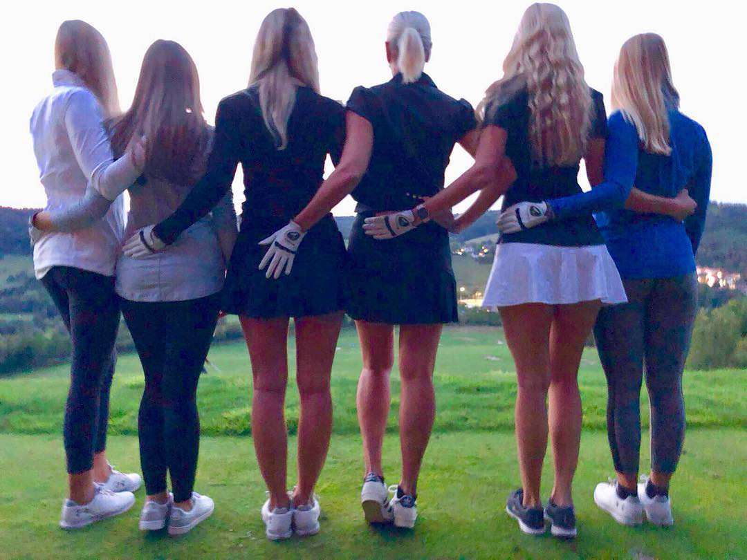 Teamwork makes the dream work! | Scrolller