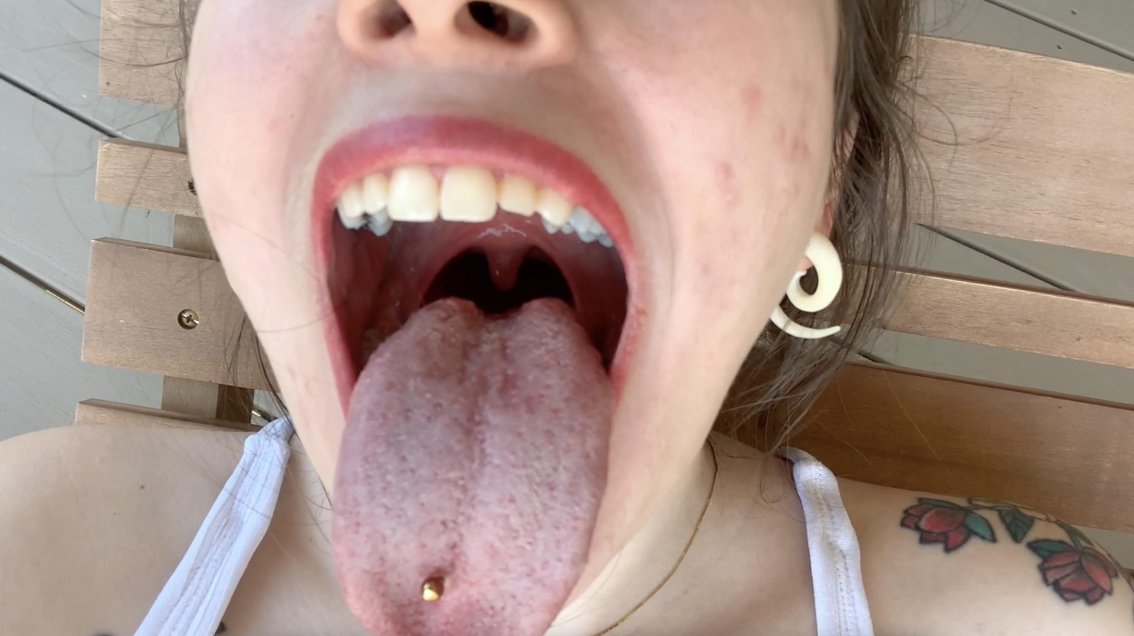 Teasing Her Snack | Scrolller