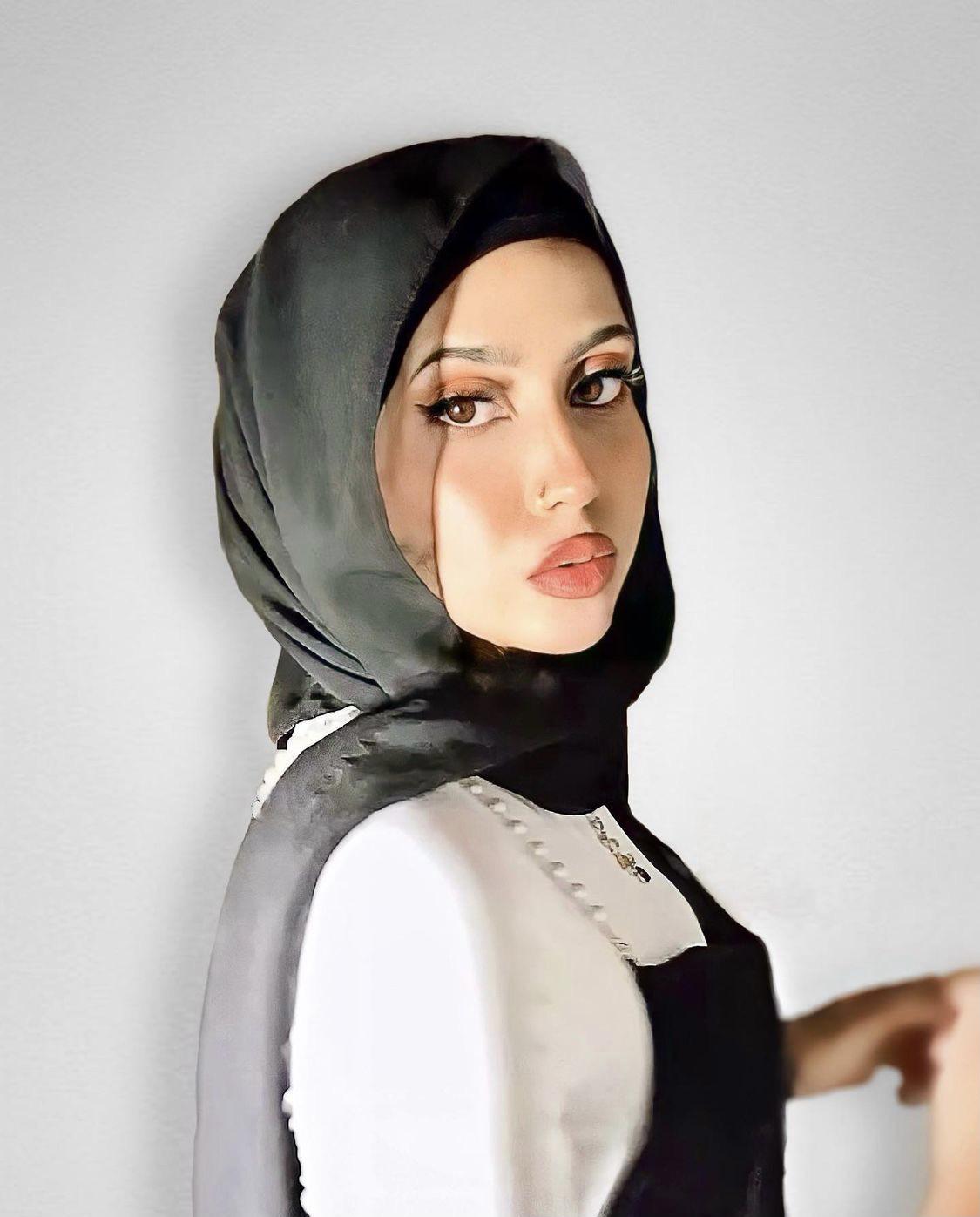 Tell me what you’d do to her and I’ll upload her nudes | Scrolller