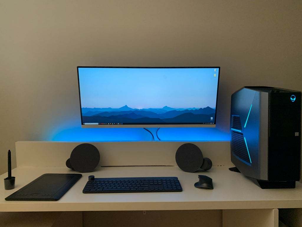 Temporary Minimal Setup! No RG but a hint of B | Scrolller