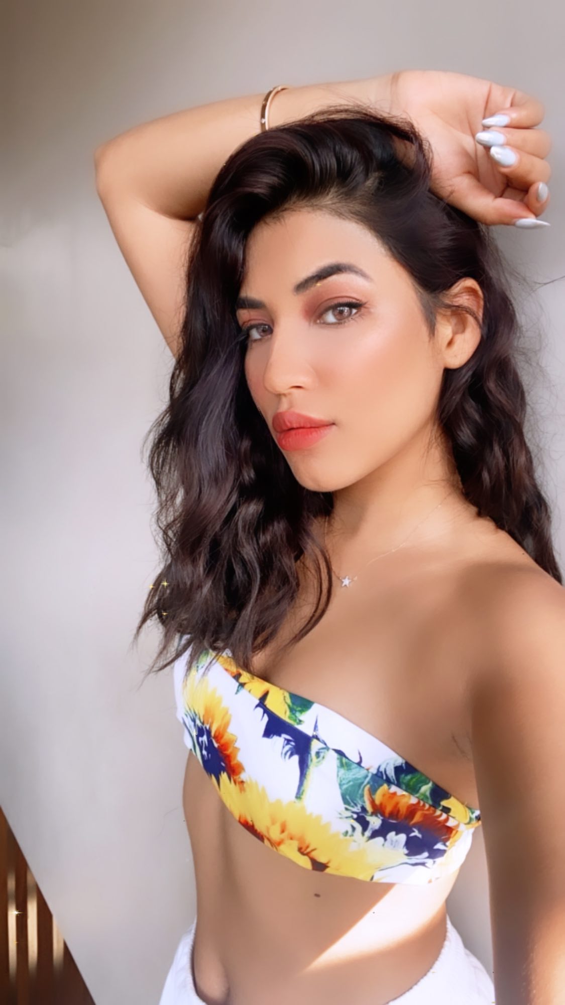 That killer look! Absolutely stunning 💗 | Scrolller