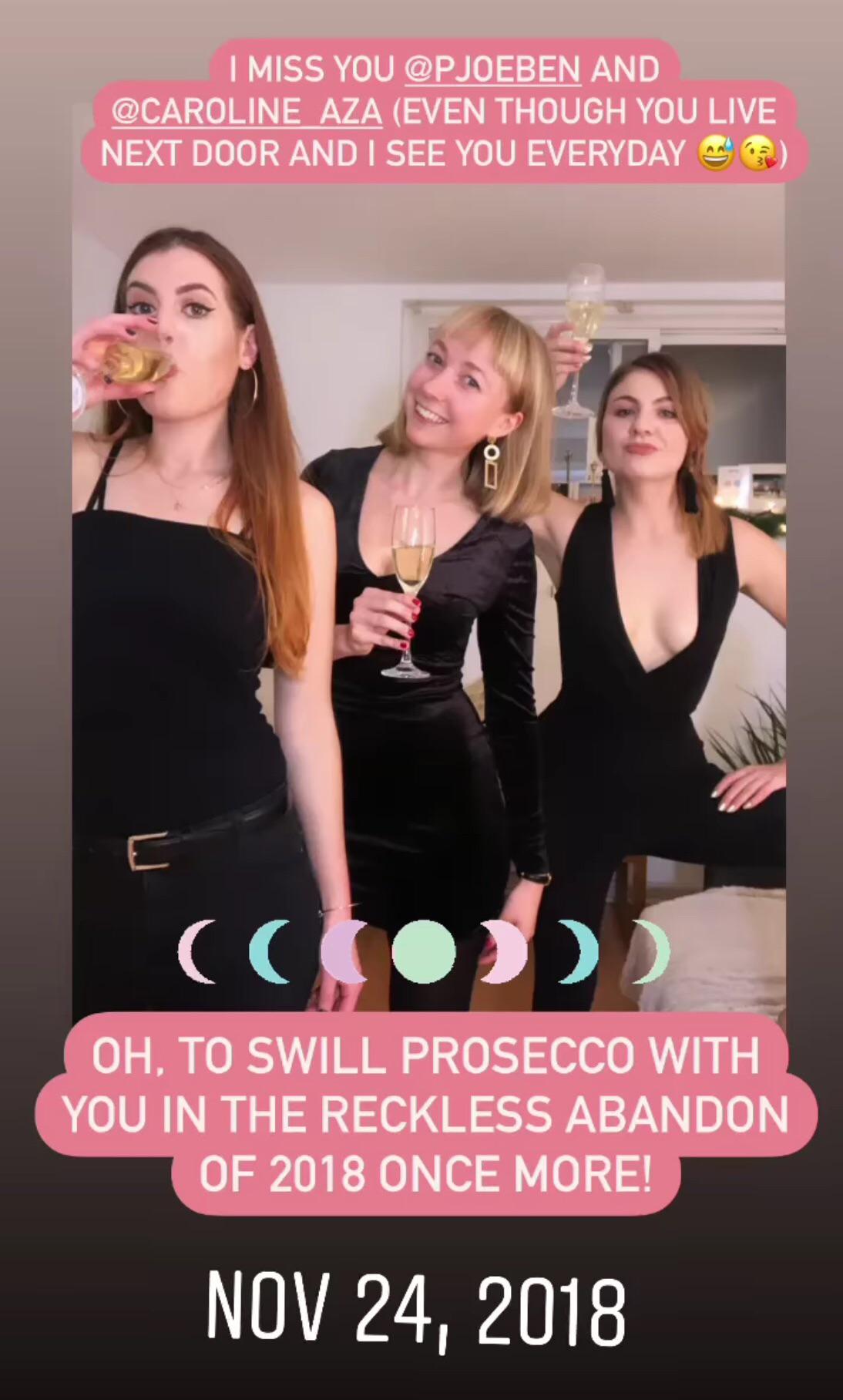 That side boob | Scrolller