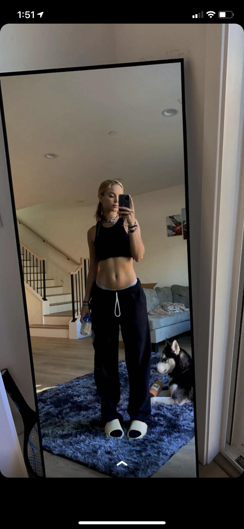 that stomach is crazy | Scrolller