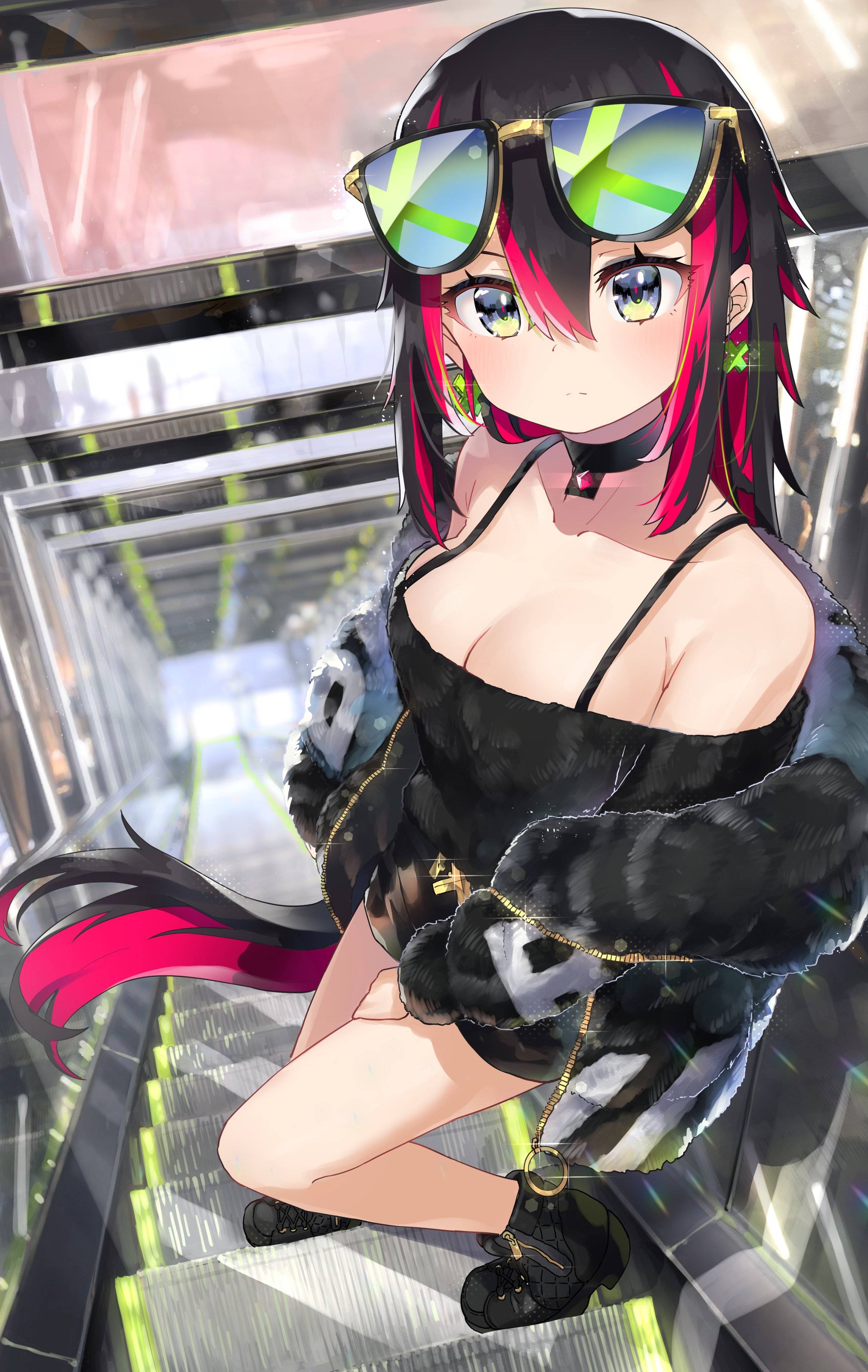 That's one High Escalator | Scrolller