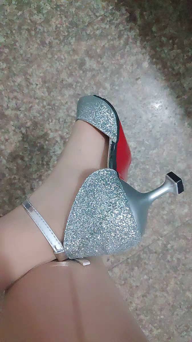 The Arch. | Scrolller