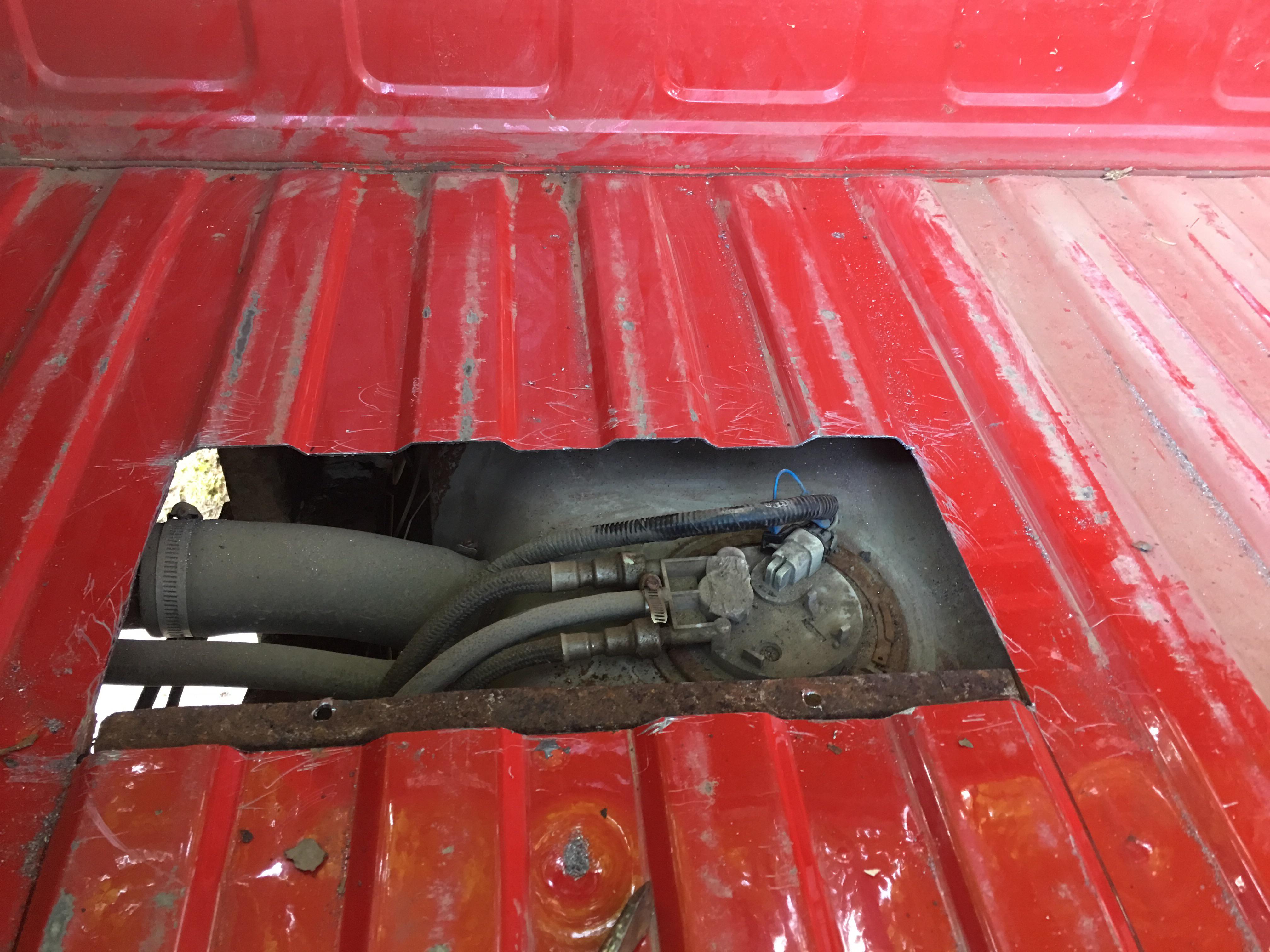 The best way to access the fuel pump | Scrolller