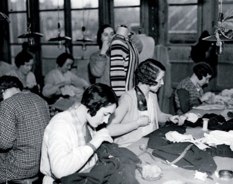 The Chanel workshop, Paris. 1933. | Scrolller