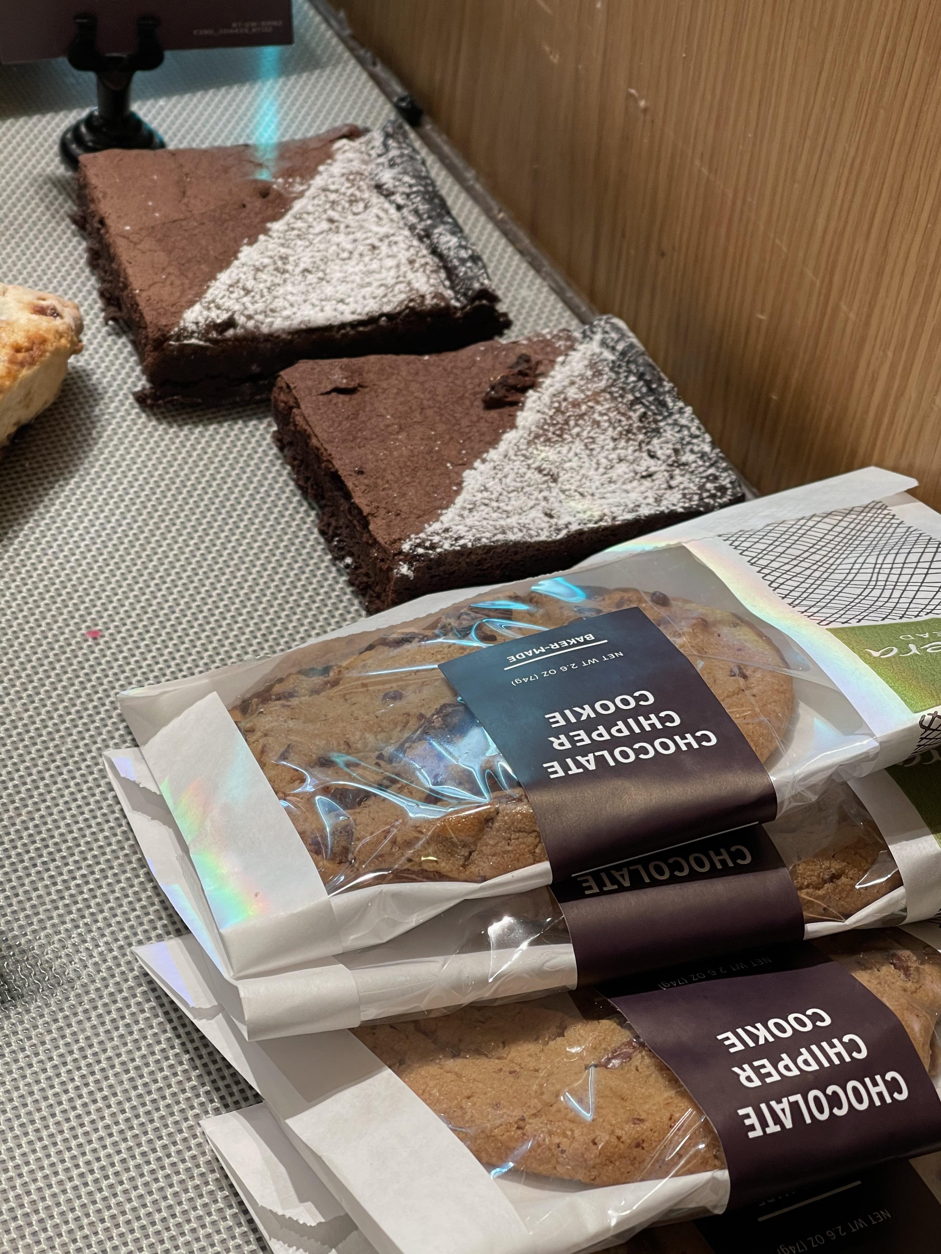 The cookies embracing their best authentic selves 🏳️‍🌈 | Scrolller