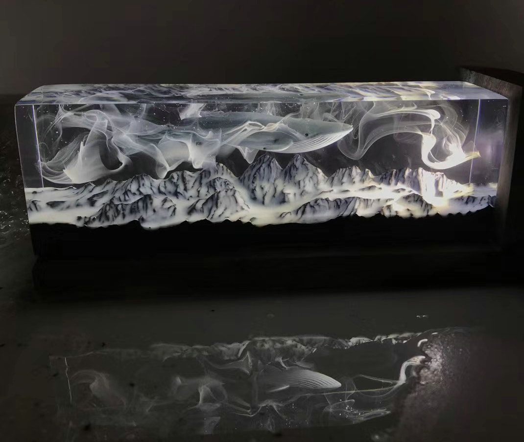 The flying whale | Scrolller