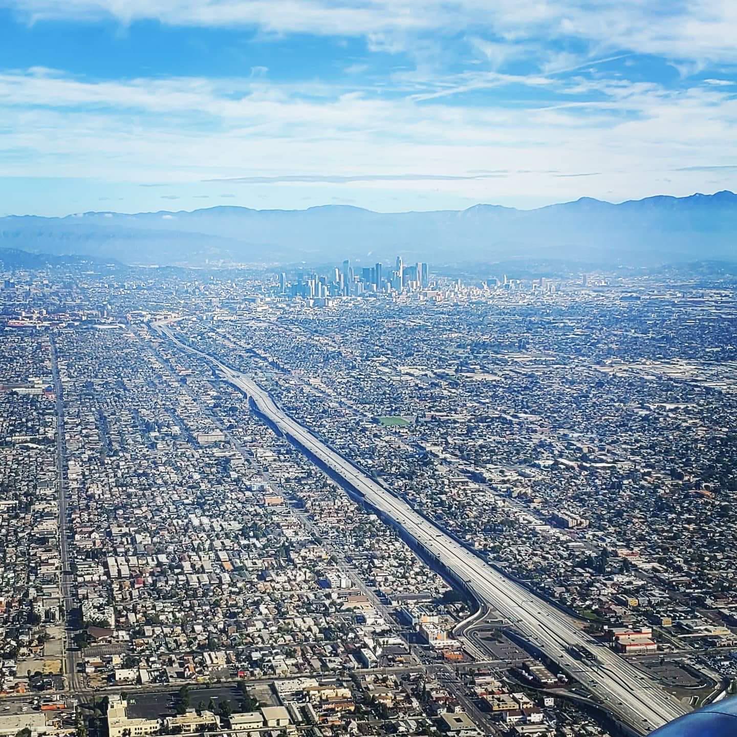 The freeways over Los Angeles are empty | Scrolller