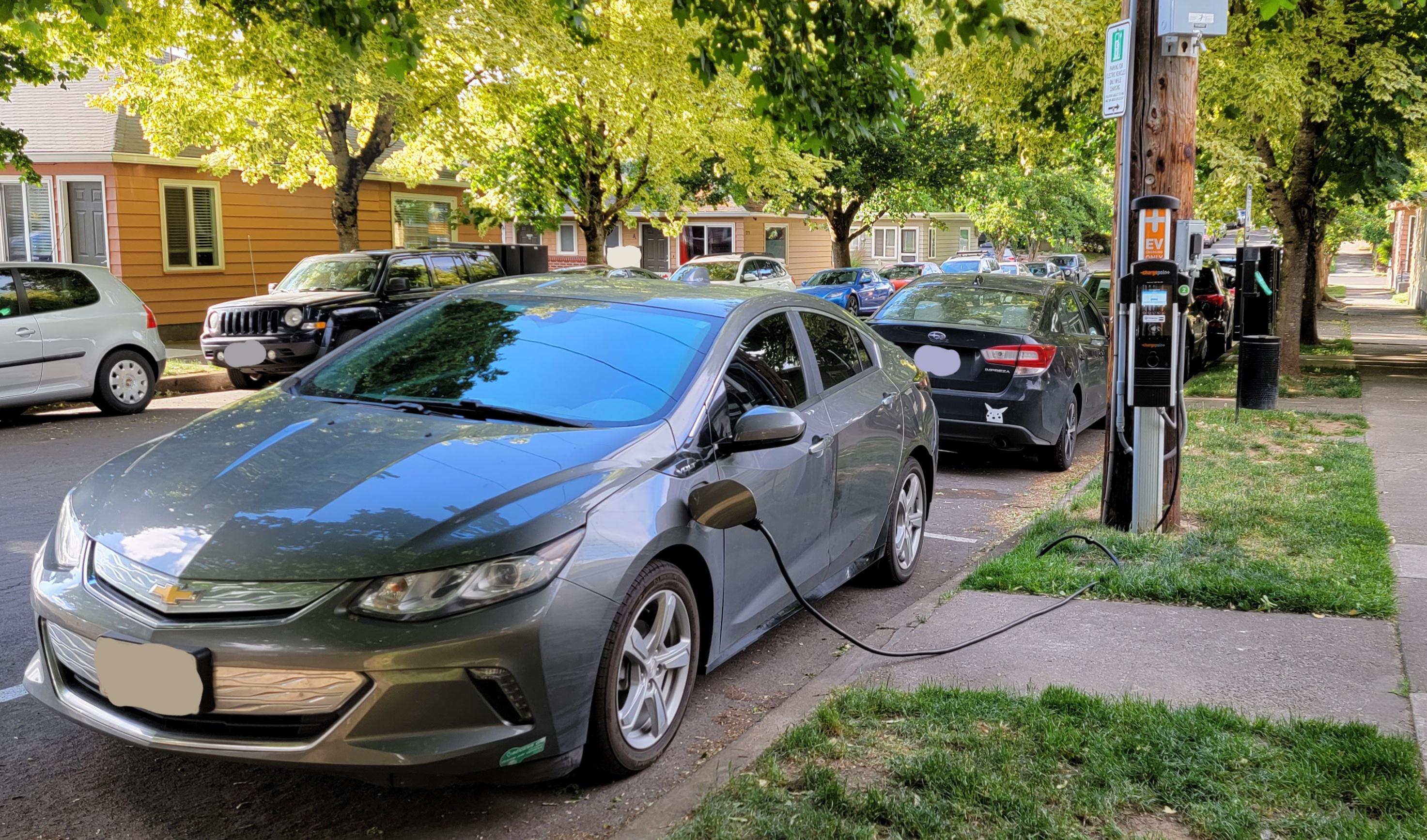 The future of curbside charging | Scrolller