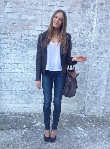 The Girl Next Door Scrolller
