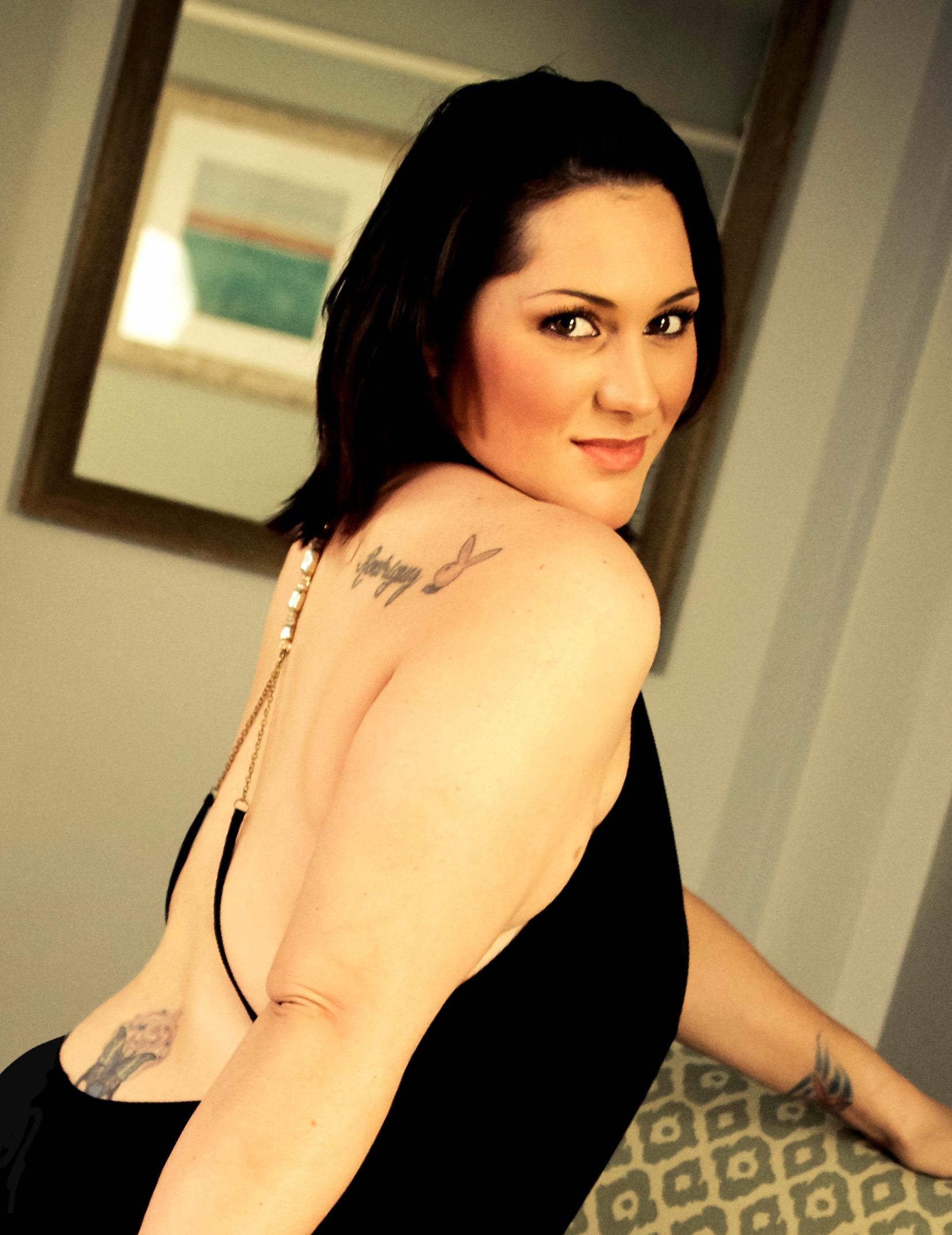 You're so much stronger than me. And this dress is SO short. Jus' sayin ...