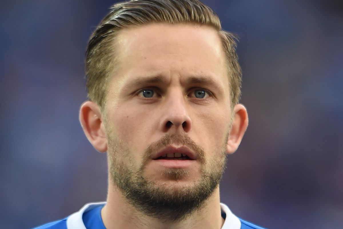 The perfect human | Scrolller