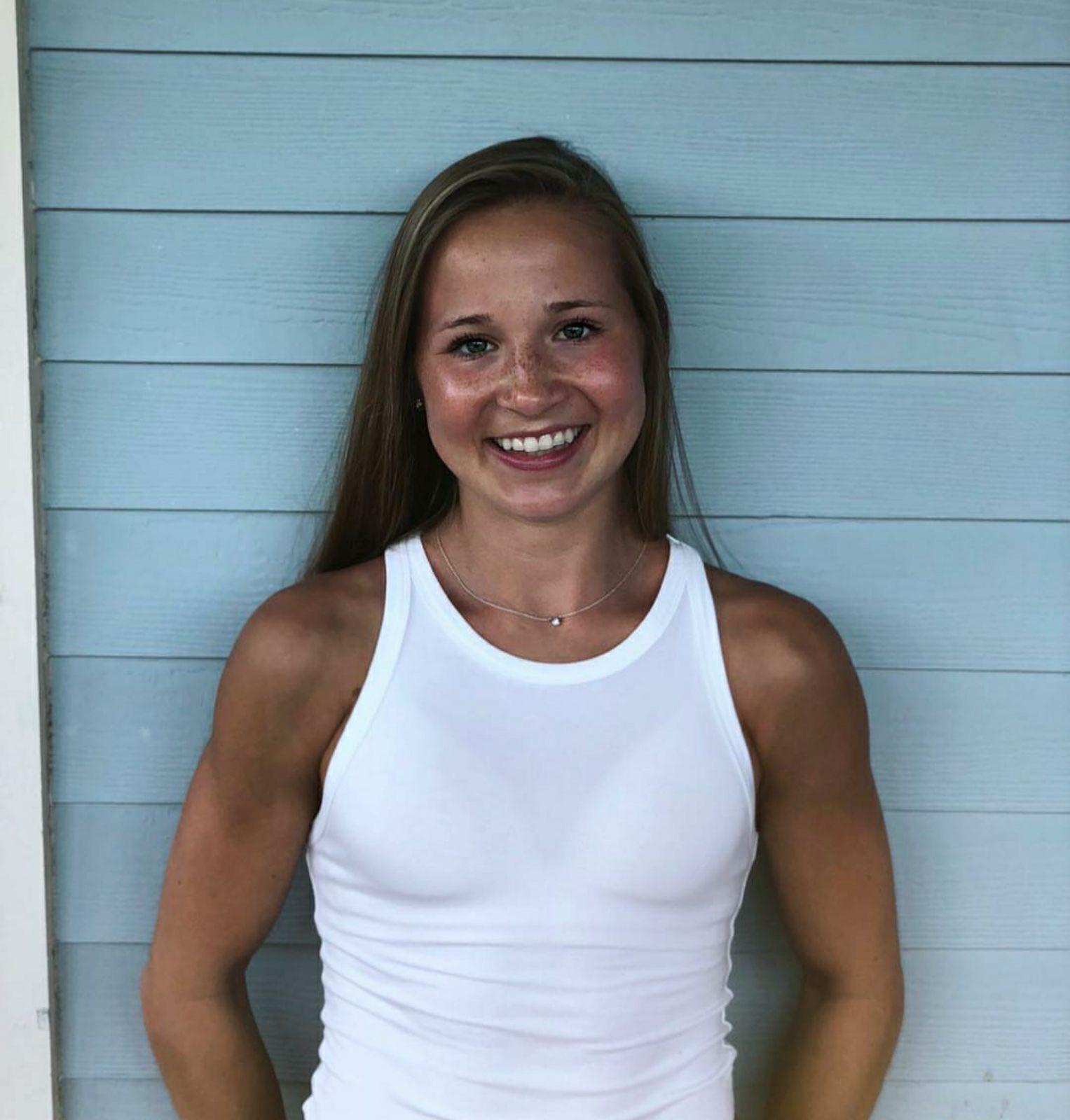 The pic that gave me a crush on her | Scrolller