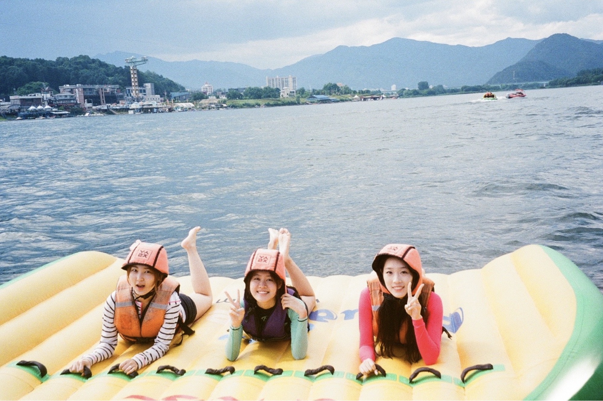 The pose | Scrolller