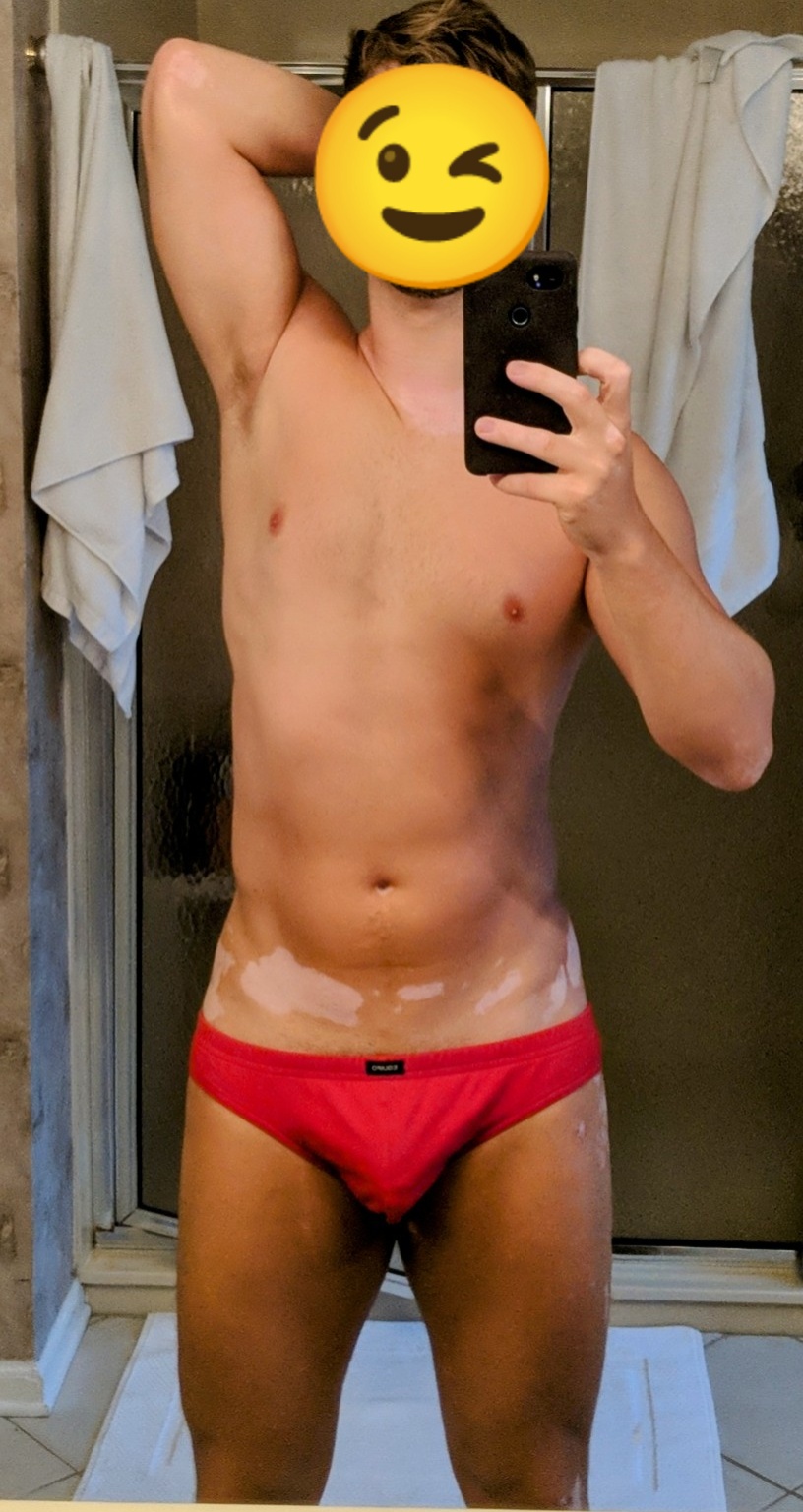 The red pair | Scrolller