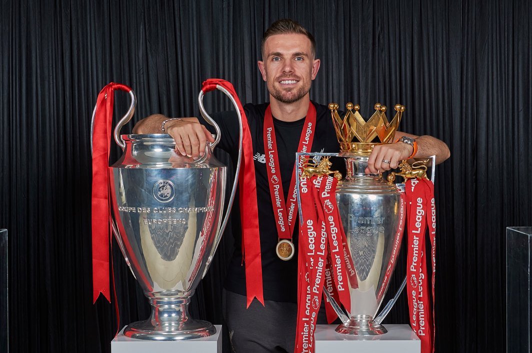 The Skipper and his two favourite children | Scrolller