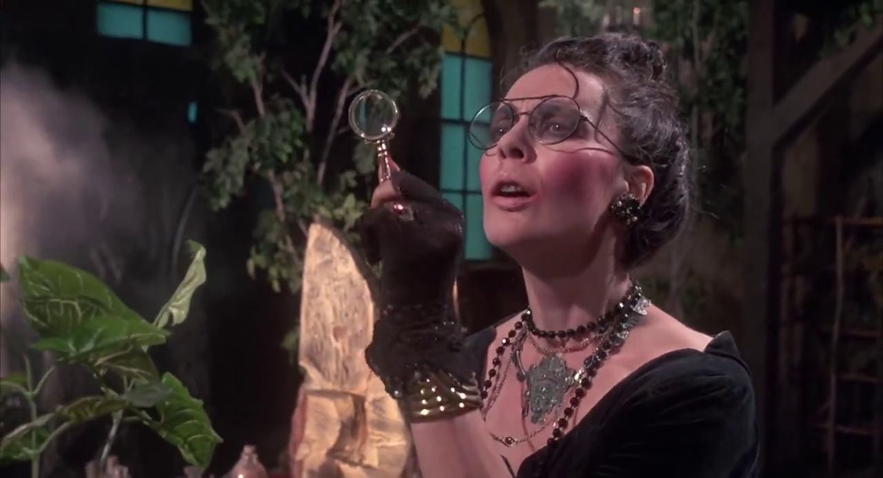 The spooky witch lady from Troll 2 always had a weird effect on me | Scrolller