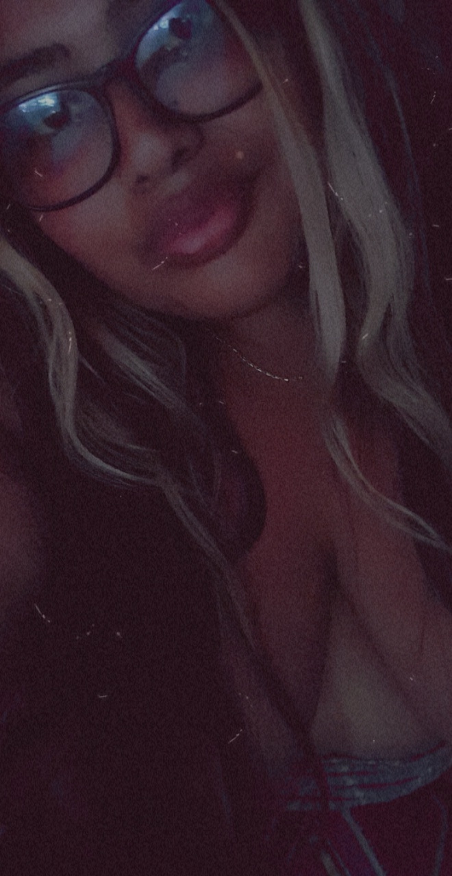 The sun's been treating me right lately 🥰 | Scrolller