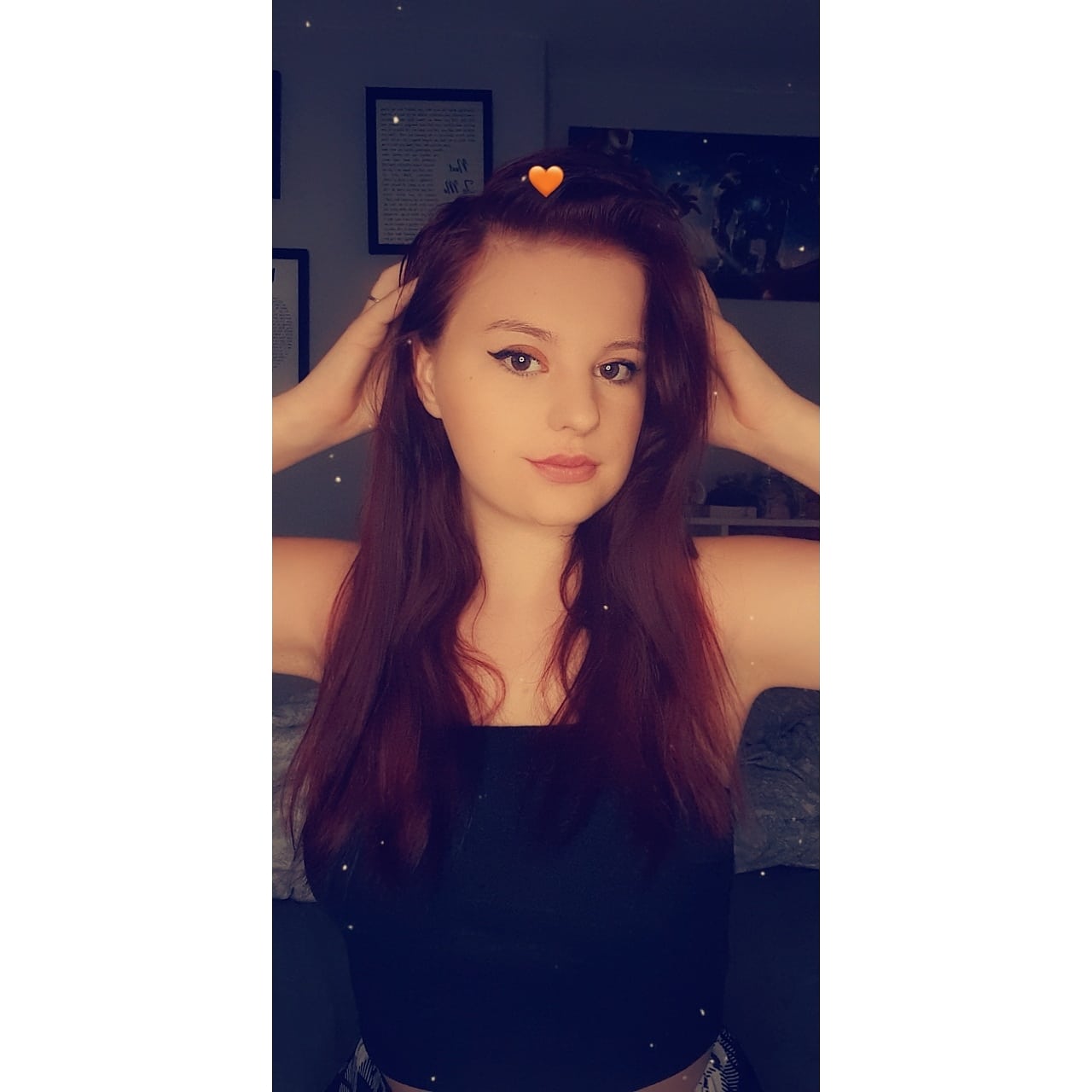 The world really does look better though rose coloured glasses 🧡 | Scrolller