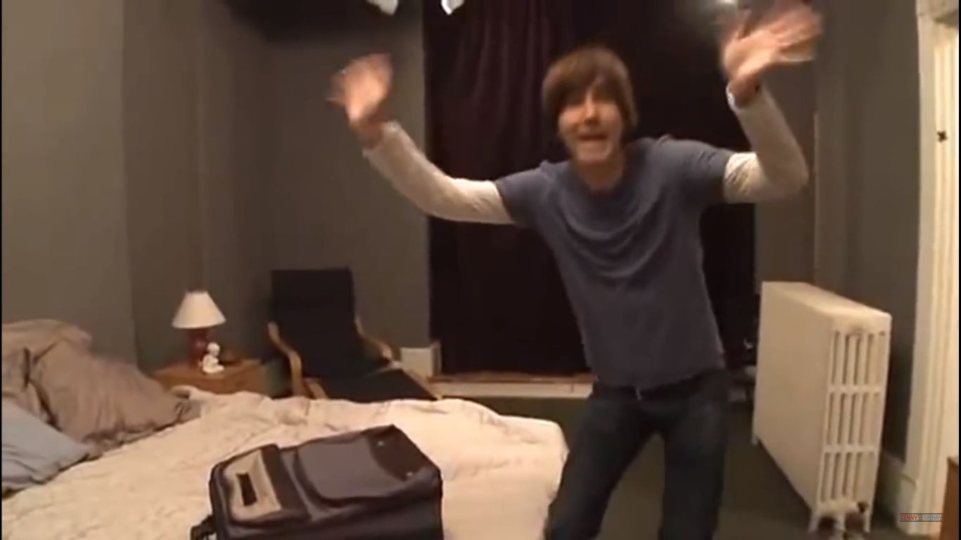 "There it is! There's the CRAZY SUITCASE!" | Scrolller